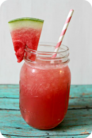 Watermelon Lemonade Refresher! #hometailgate » The Denver Housewife