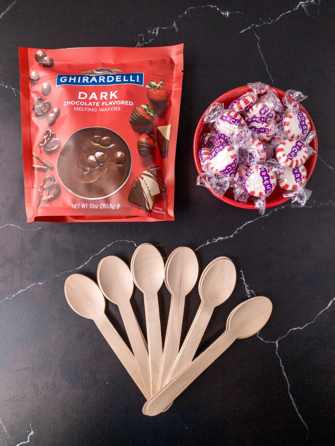 Peppermint Hot Chocolate Spoons » The Denver Housewife