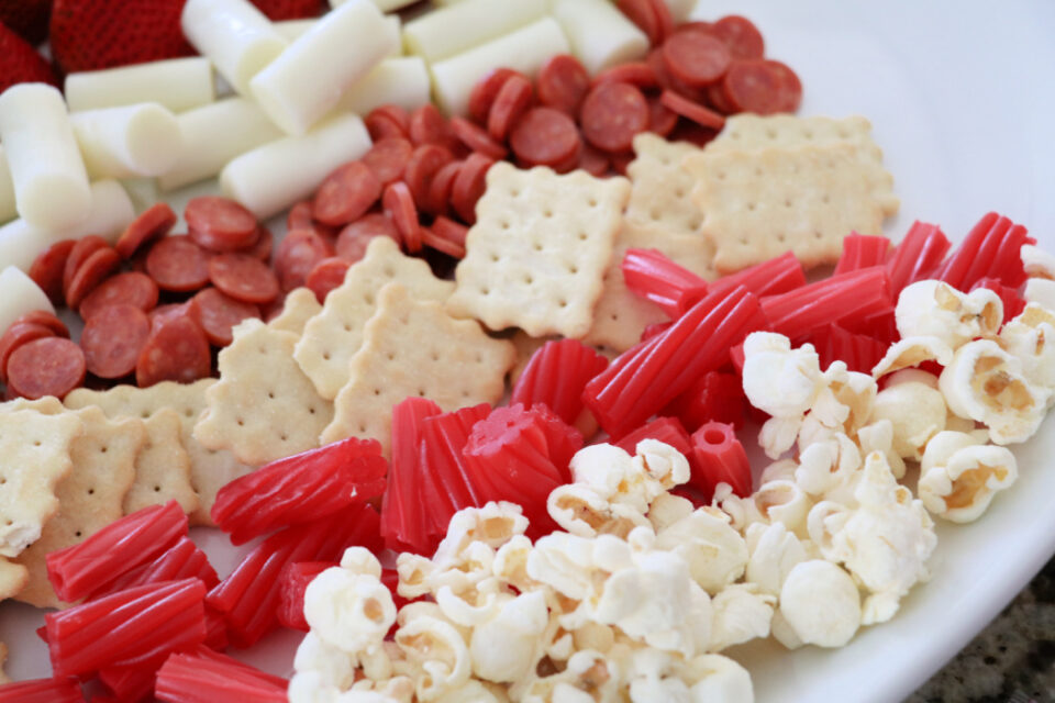 Flag Red White and Blue Kids Snack Board » The Denver Housewife