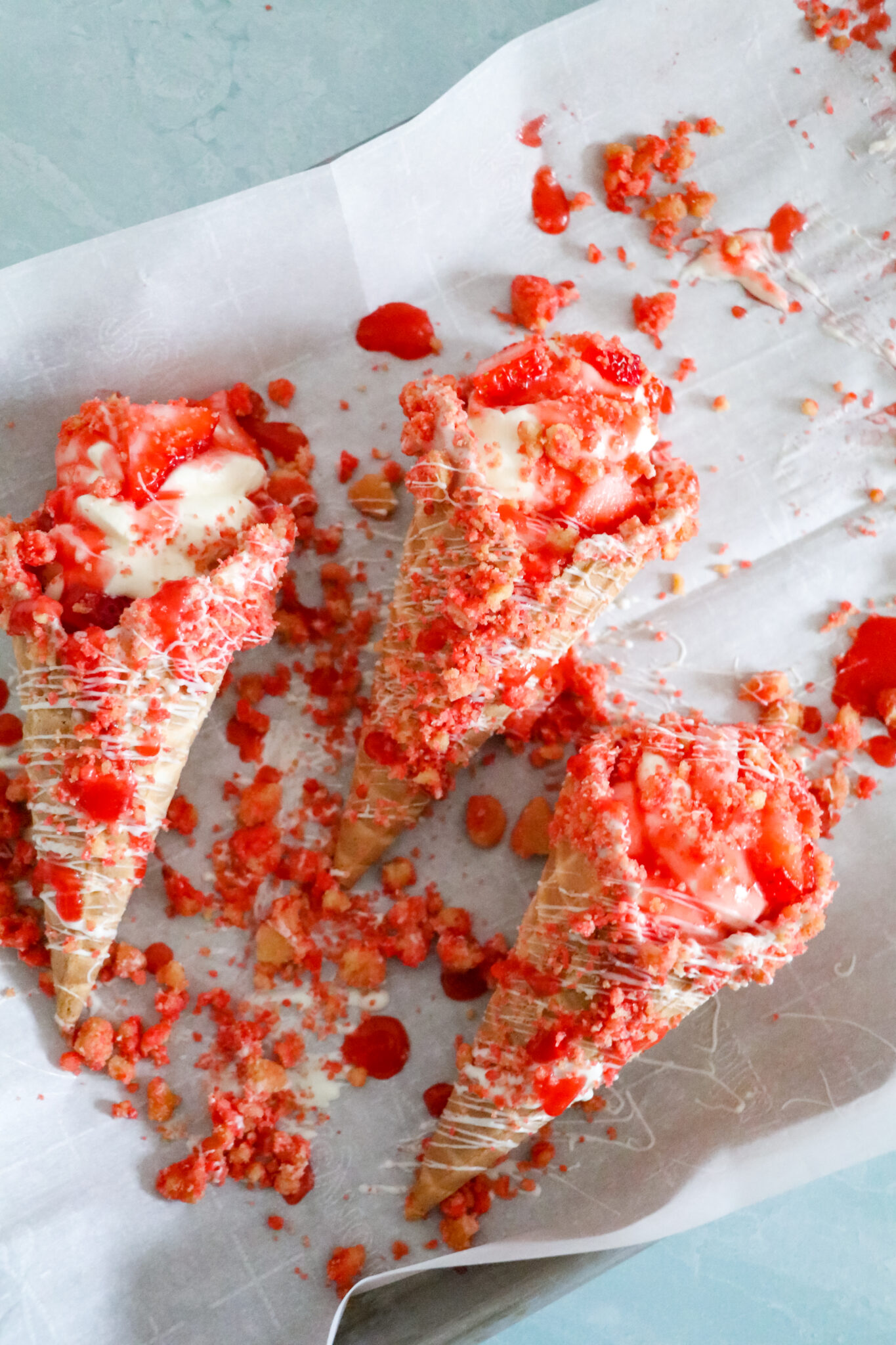 Strawberry Crunch Cheesecake Cones » The Denver Housewife