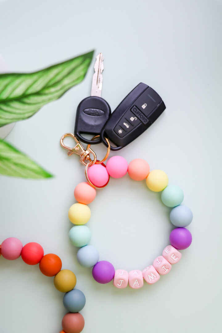Silicone Beaded Keychain Wristlet Tutorial » The Denver Housewife