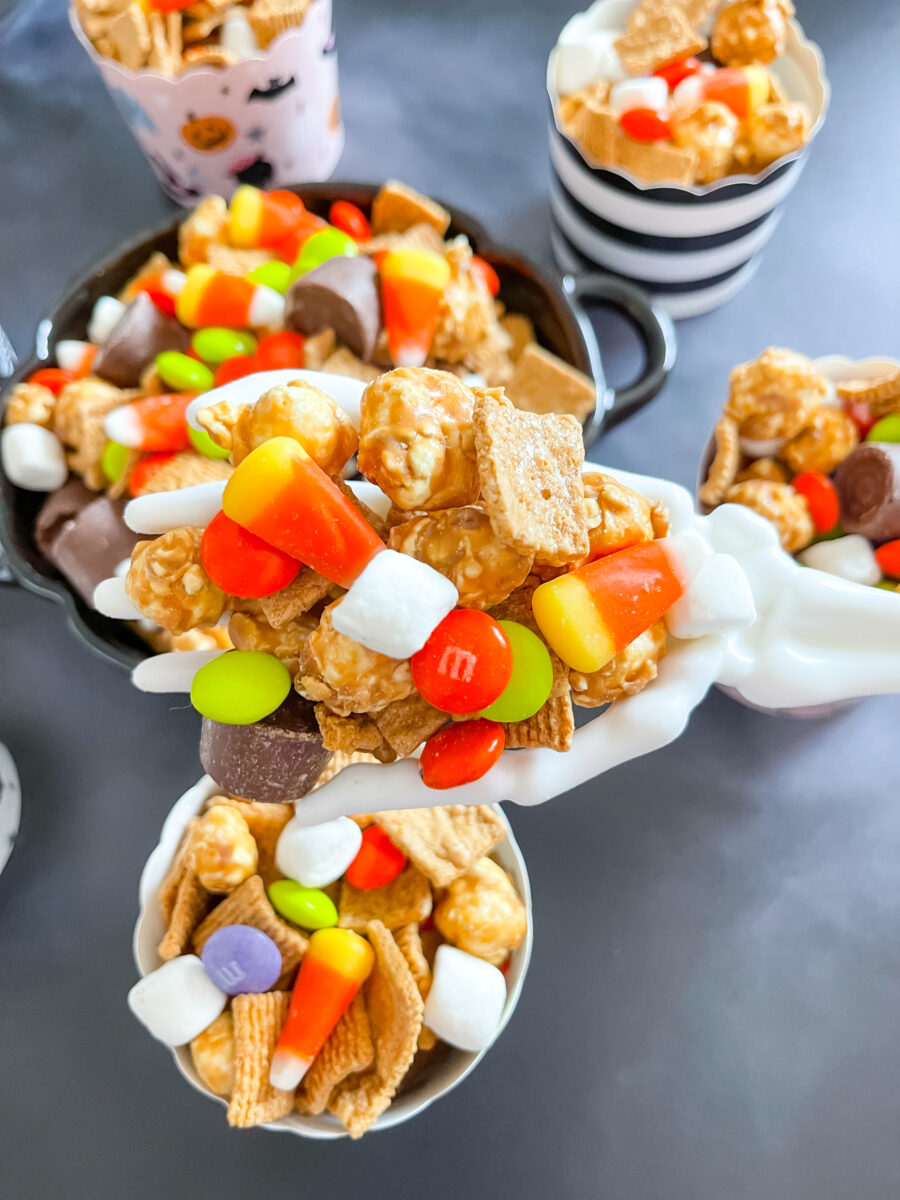 Halloween S'more Snack Mix » The Denver Housewife