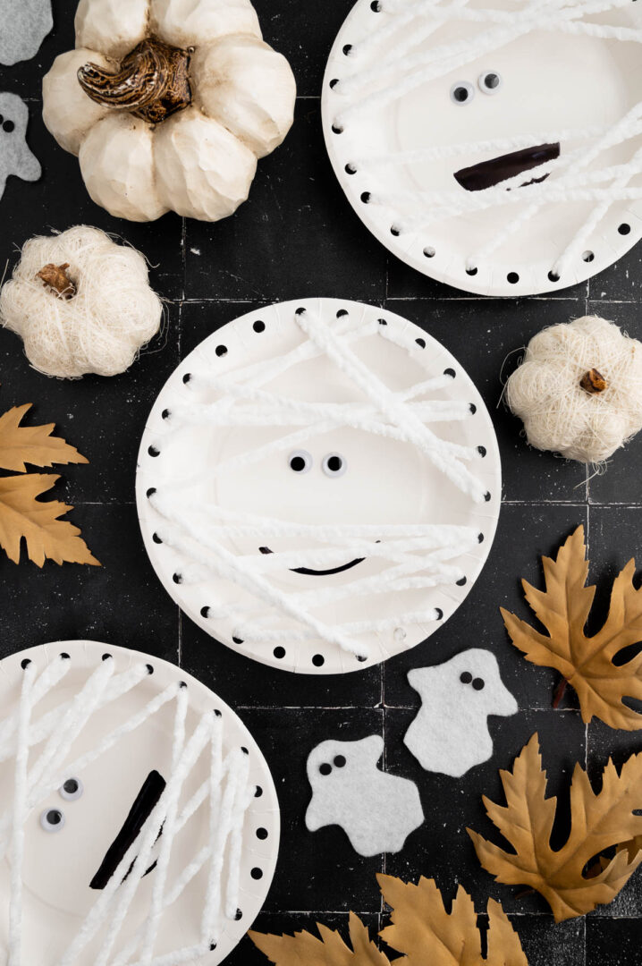Paper Plate Mummy Craft » The Denver Housewife