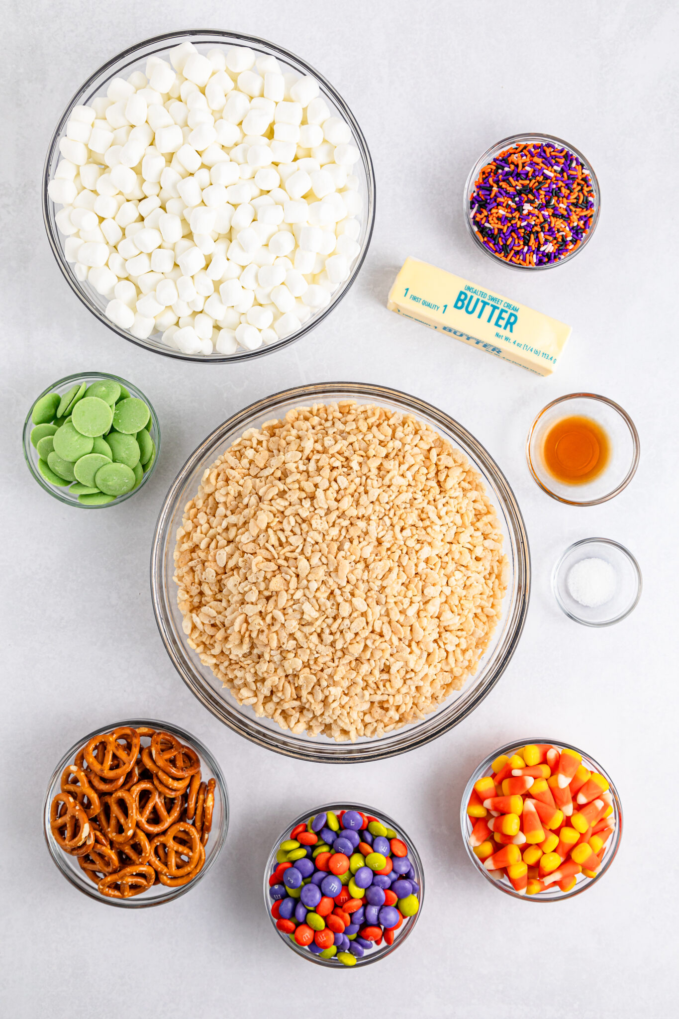 Halloween Candy Rice Krispie Treats » The Denver Housewife